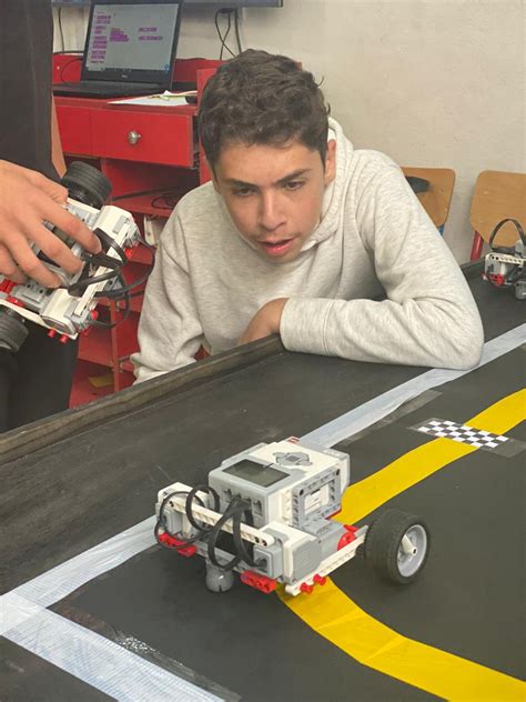 Robotics Classes Oxford Schools