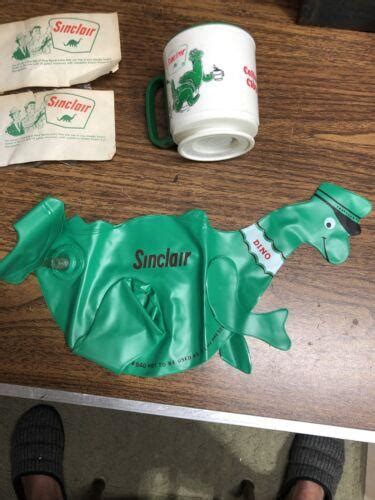 Vintage 4 Sinclair Dino Dinosaur Toy Plastic Figure Blow Up Hobby Sign
