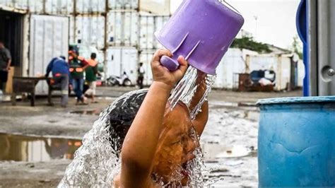 これは、入浴をやめたくないかわいいかわいい子供たちを克服するためのヒントです