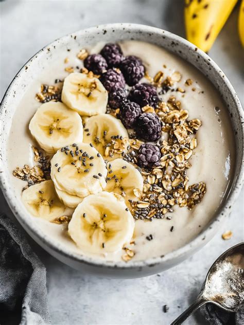 Irresistible Banana Smoothie Bowl With Tahini Delight
