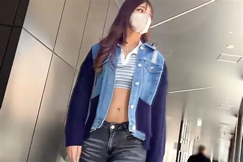 水奈瀬りな モデル級ボディのスタイル抜群な巨乳ギャル。ピタパンデニムを脱がせてベロ舐めクンニ 無料av動画