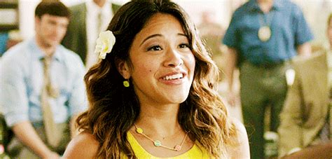 Gina Rodriguez And Jaime Camil Singing Pharrells Happy Popsugar Latina
