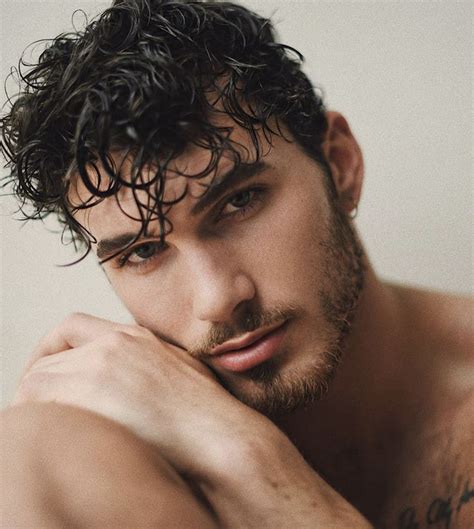 Pin Em Uomo Michael Yerger Usa