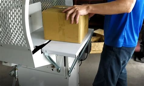 Tom Tying Machine Australian Wrapping Company