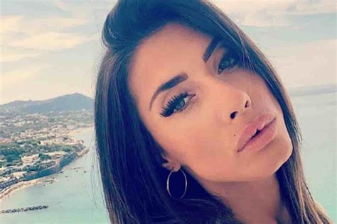 Franco Di Mare Fidanzata Giulia Berdini Chi è Tra I Due 36 Anni Di