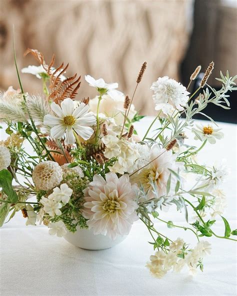 Portfolio — Iris And Fig Wedding Table Flowers Neutral Wedding Flowers
