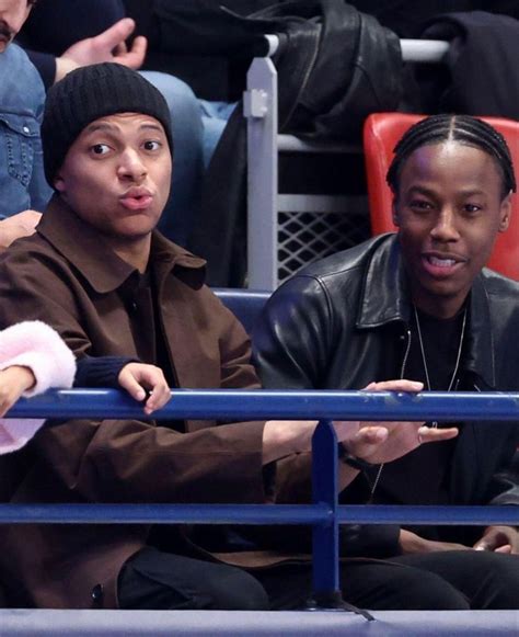 Pin By Alice Barcelos On Mbappe ⚽️ Kylian Mbappé Soccer Players