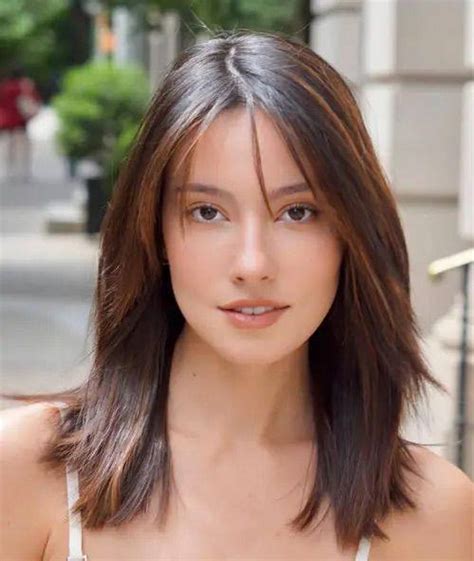 21 Model Rambut Oval Layer Sebahu Gak Kelihatan Chubby Idn Times