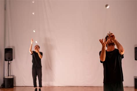 Mostra No Ccc • ChÃo Malabarismo Térreo