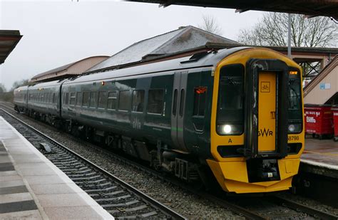 Gwr 158798 At Yatton Gwr Service 2u20 1253 Paignton To Ca Flickr