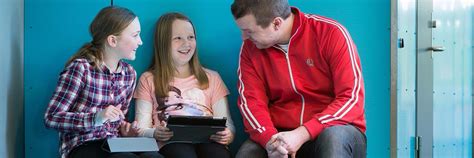 Showbie Logo And Brand Assets Svg Png And Vector Brandfetch