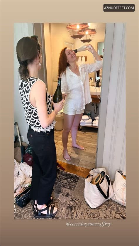 Lucille Sharp Feet Aznudefeet