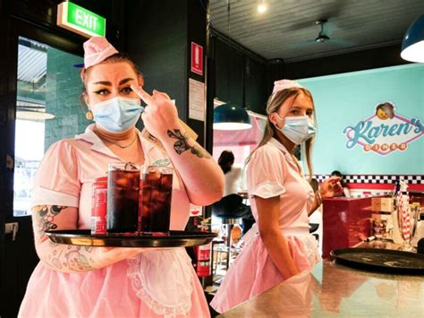 Orang Orang Yang Cocok Jadi Karyawan Karens Diner Nggak Perlu Akting