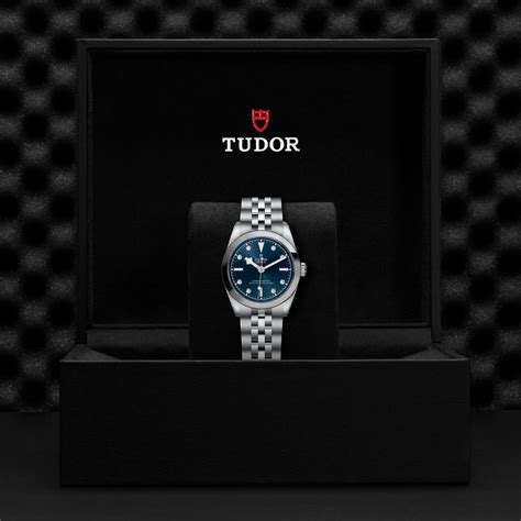 Tudor Black Bay 31 Boîtier En Acier 31 Mm Bracelet En Acier Cadran Bleu