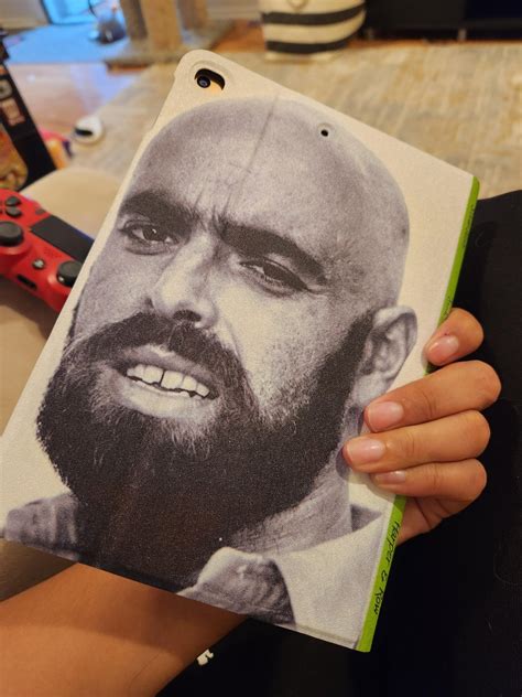 Ipad Is Naked When Taken Off From The Mk Do You Think The Snap Case