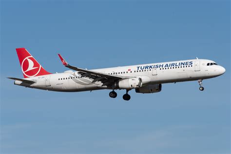 Turkish Airlines Airbus A321 231 Sharklets Tc Jsvzrh0 Flickr