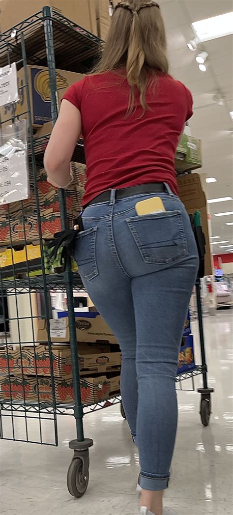 Slim Body Target Worker 👀 Tight Jeans Forum