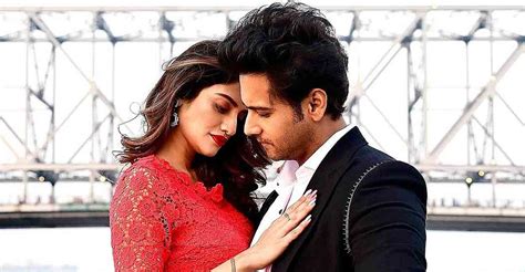 സ്ത്രീകൾ മാനം കാക്കാൻ പൊരുതുമ്പോൾ തൃണമൂൽ എംപി വാലന്റൈൻസ് ദിനം