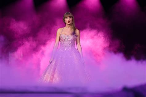 環保人士對泰勒絲 Taylor Swift 私人飛機噴漆破壞！竟然噴錯台引網批：「盡快逮捕她們！」 Juksy 街星