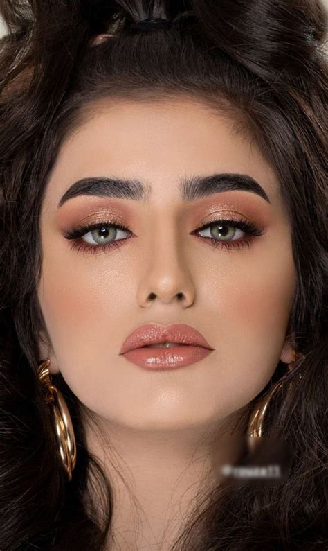 15 Unique And Different Styles Of Eye Makeup Eye Makeup Styles Edgy Eye Makeup Maroon Makeup