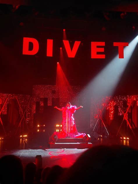 Divet Show Sex Drag And Rocknroll Tulee Kuopioon Colour Outside The Lines