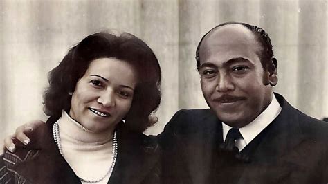 Yes משפחת המרגלים