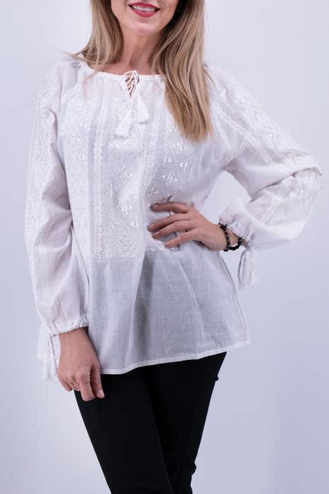 Ie Traditionala Cu Codruta 22