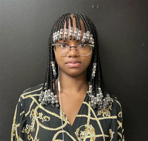 24 Bangs With Glasses Hairstyles To Look Glamorous