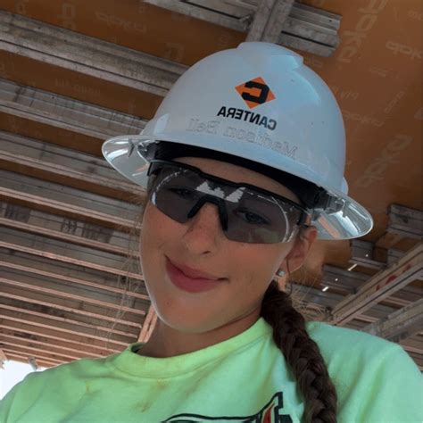 Madison Bell Salesperson Victorias Secret Pink Linkedin