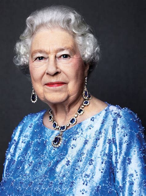 Queen Elizabeth Facts From Her Dressers Memoir