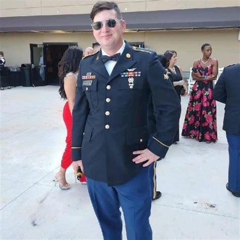 Jason Bracewell 15tf10 Blackhawk Maintainer And Crew Chief Us Army Linkedin