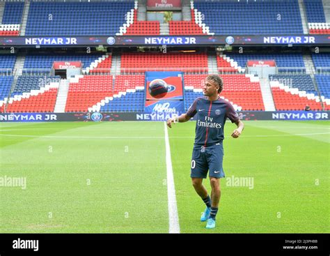 Neymar Signing As New Player From Fc Barcelona To Paris Saint Germain