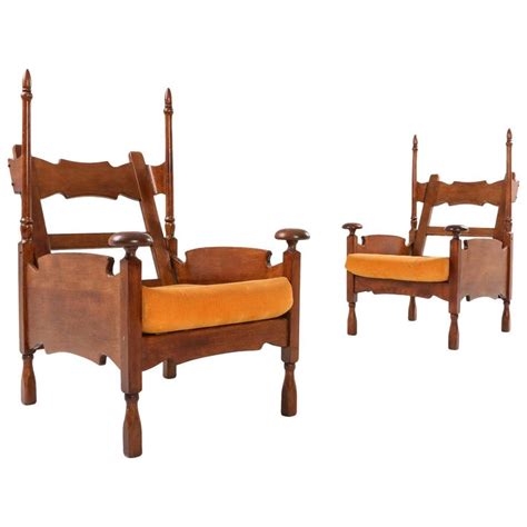 Mid Century Modern Oak Throne Chair