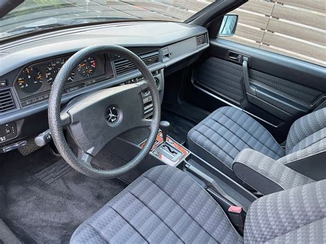 Mercedes Benz 190e • Efj Co Ltd