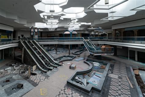 Eerie Photos Of Abandoned Malls And Retail Stores Around The World