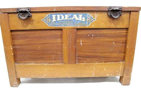 Antique Ideal The Toledo Cooker Co Fireless Stove Warmer Oak Box