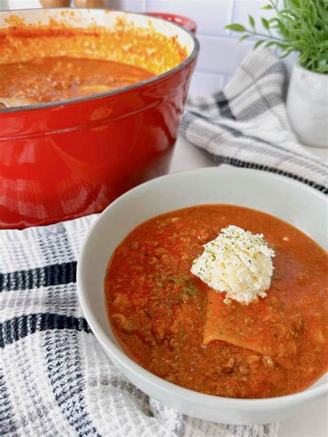 Creamy One Pot Lazy Lasagna Soup Thyme With Heather