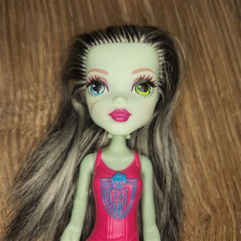 Monster High Doll Frankie Stein G2 Authentic Mh Doll Hobbies And Toys