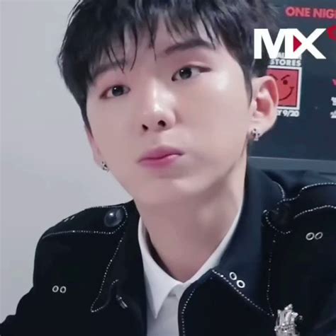 반 🫧 On Twitter 눈 깜빡일 때 사랑에 빠짐 Uzvrj8sqec Twitter