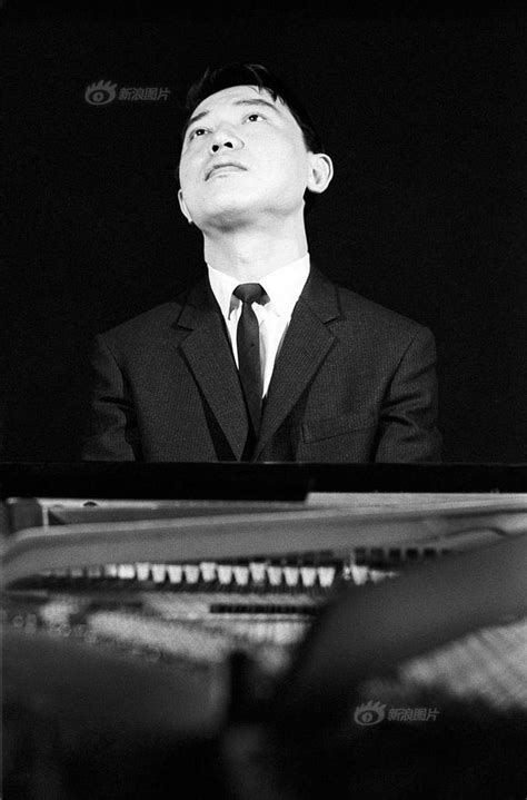 钢琴家傅聪因新冠肺炎在英国去世 享年86岁新浪图片