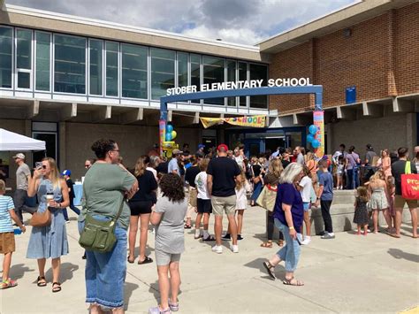 Stober Elementary School Has Ribbon Cutting For New Addition Loa Architecture