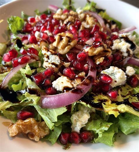 Pomegranate Salad 15 Minutes To Vibrant Freshness Vihaad Recettes