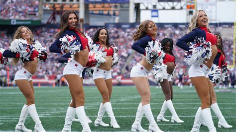 Best Of 2022 Cheerleader Game Day Photos