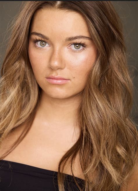 Mila Harris