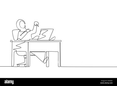 Continuous One Line Drawing Arabic Woman Manager Laughing Out Loud