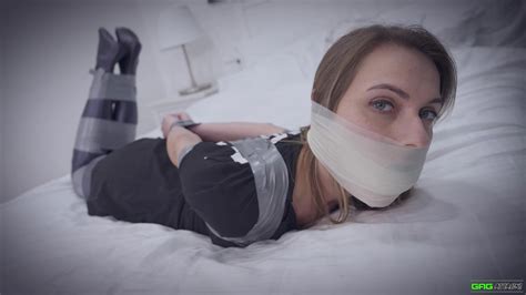 Chloe Toy Police Officer In Bondage 21 Pics Xhamster