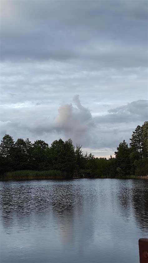 Thumbs Up Cloud Rpics