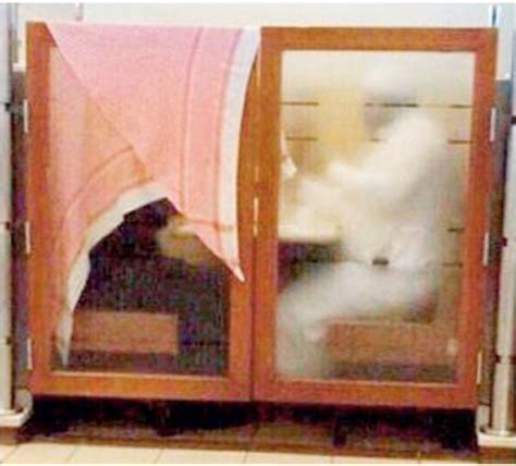 Man Shielding Wife With Shumagh Makes Waves On Social Media Saudi