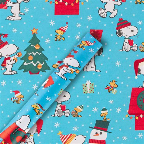 6m Peanuts™ Snoopy Christmas Wrapping Paper Hallmark Uk
