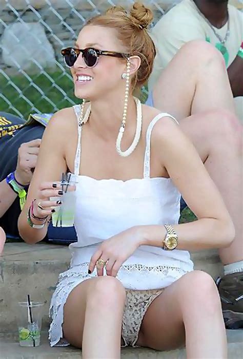 Celebrity Upskirts Barnorama